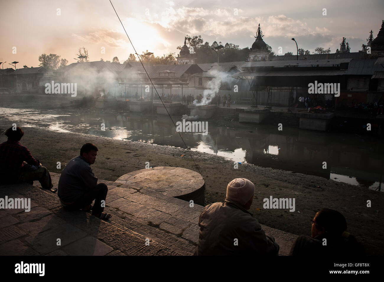 Nepal, Kathmandu, Pashupatinath, cremation funeral Stock Photo - Alamy