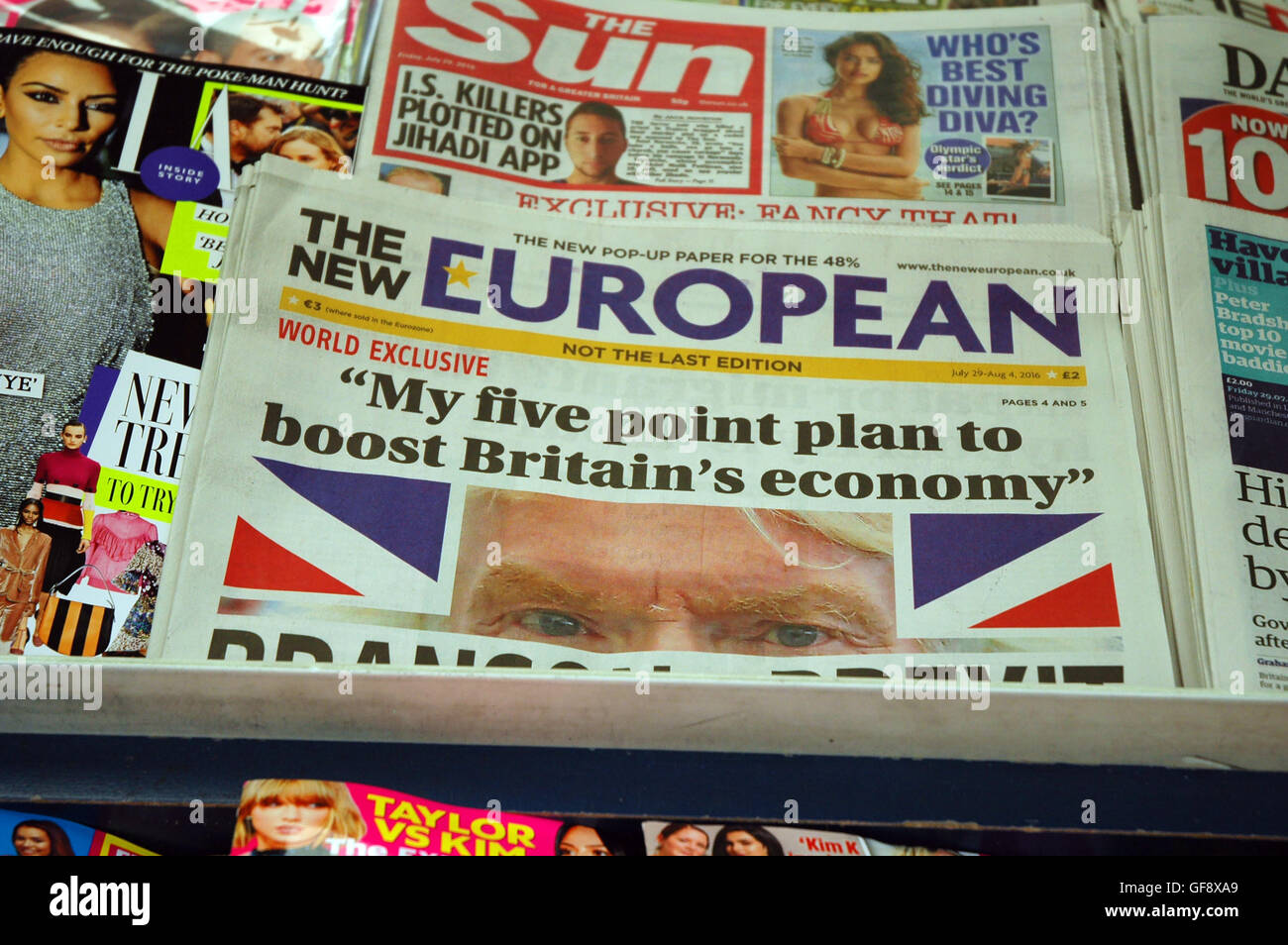 The New European Newspaper High Resolution Stock Photography and Images ...