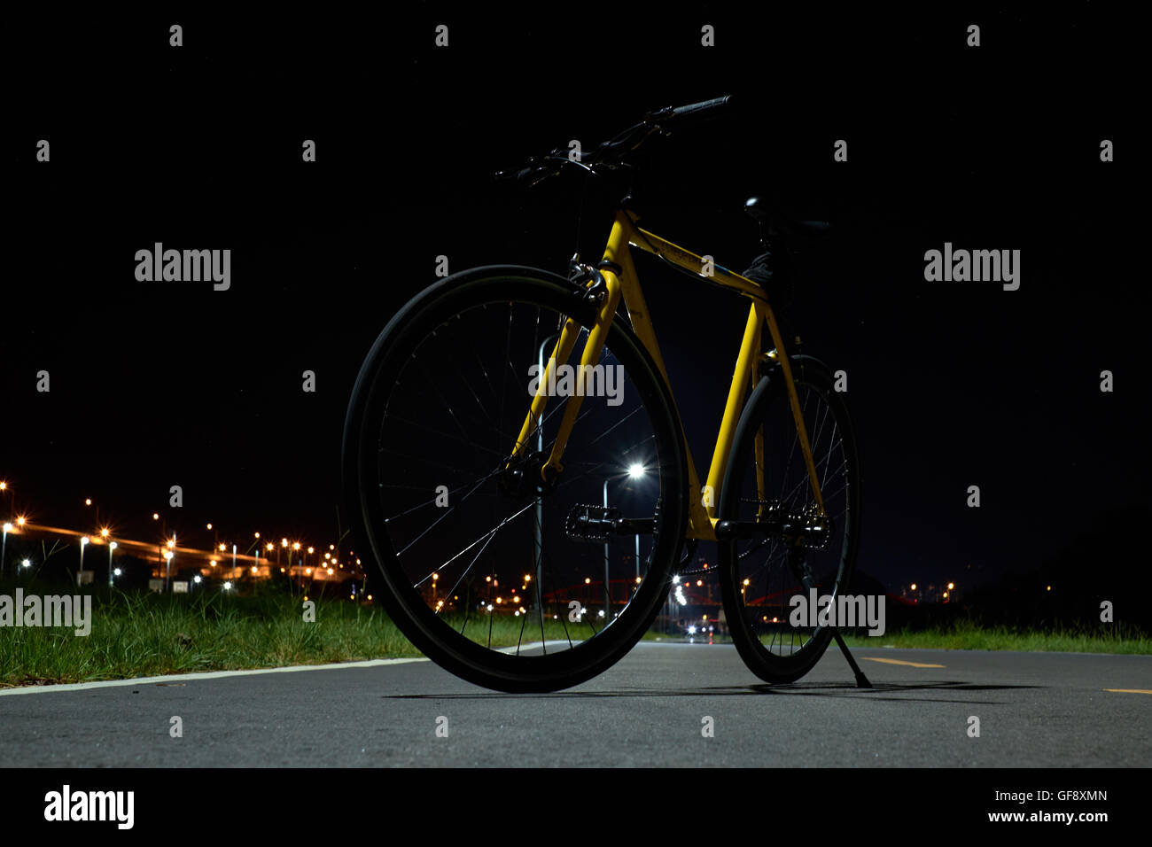 Night bike lights hi-res stock photography and images - Alamy