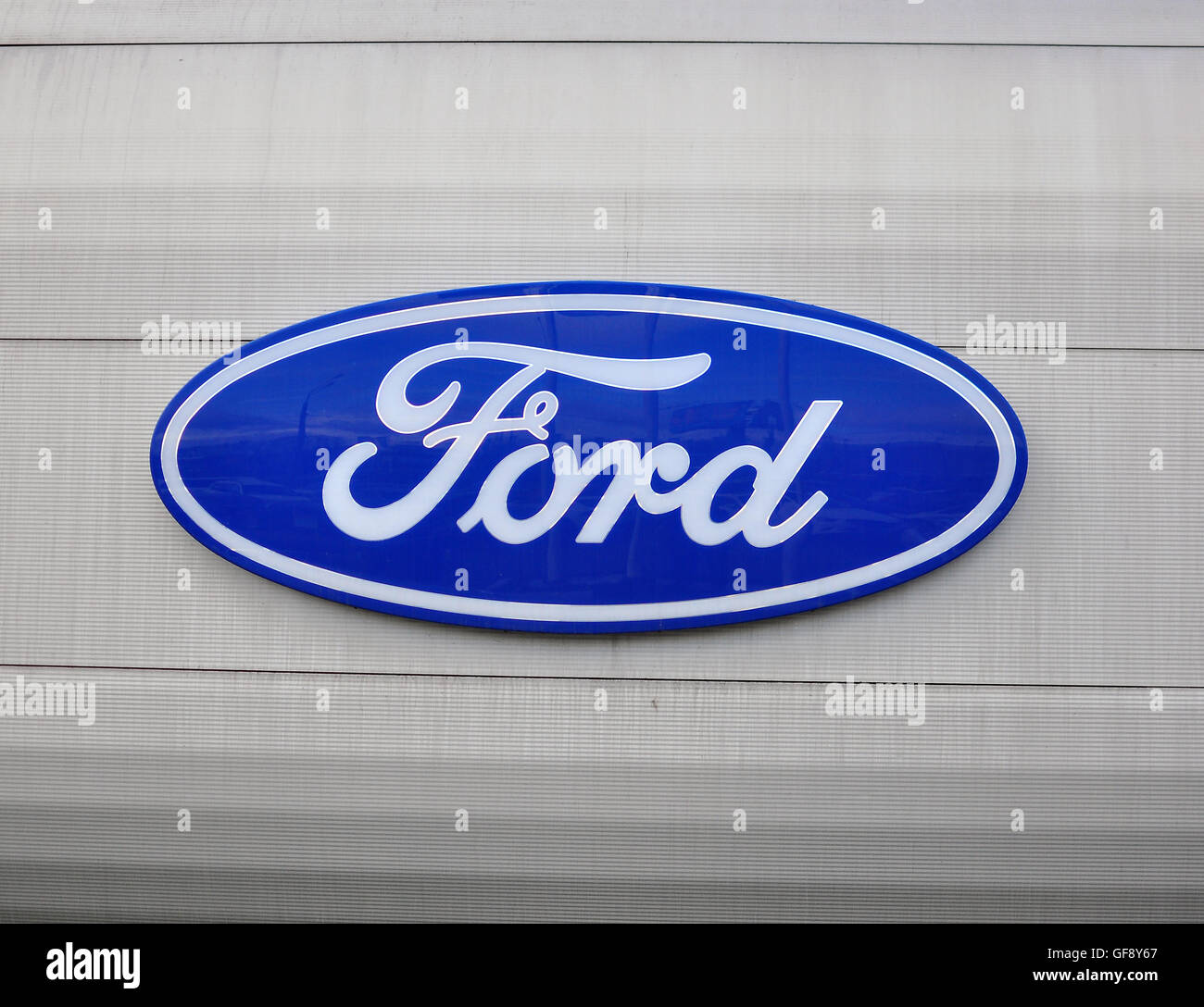 Ford logotype hi-res stock photography and images - Alamy