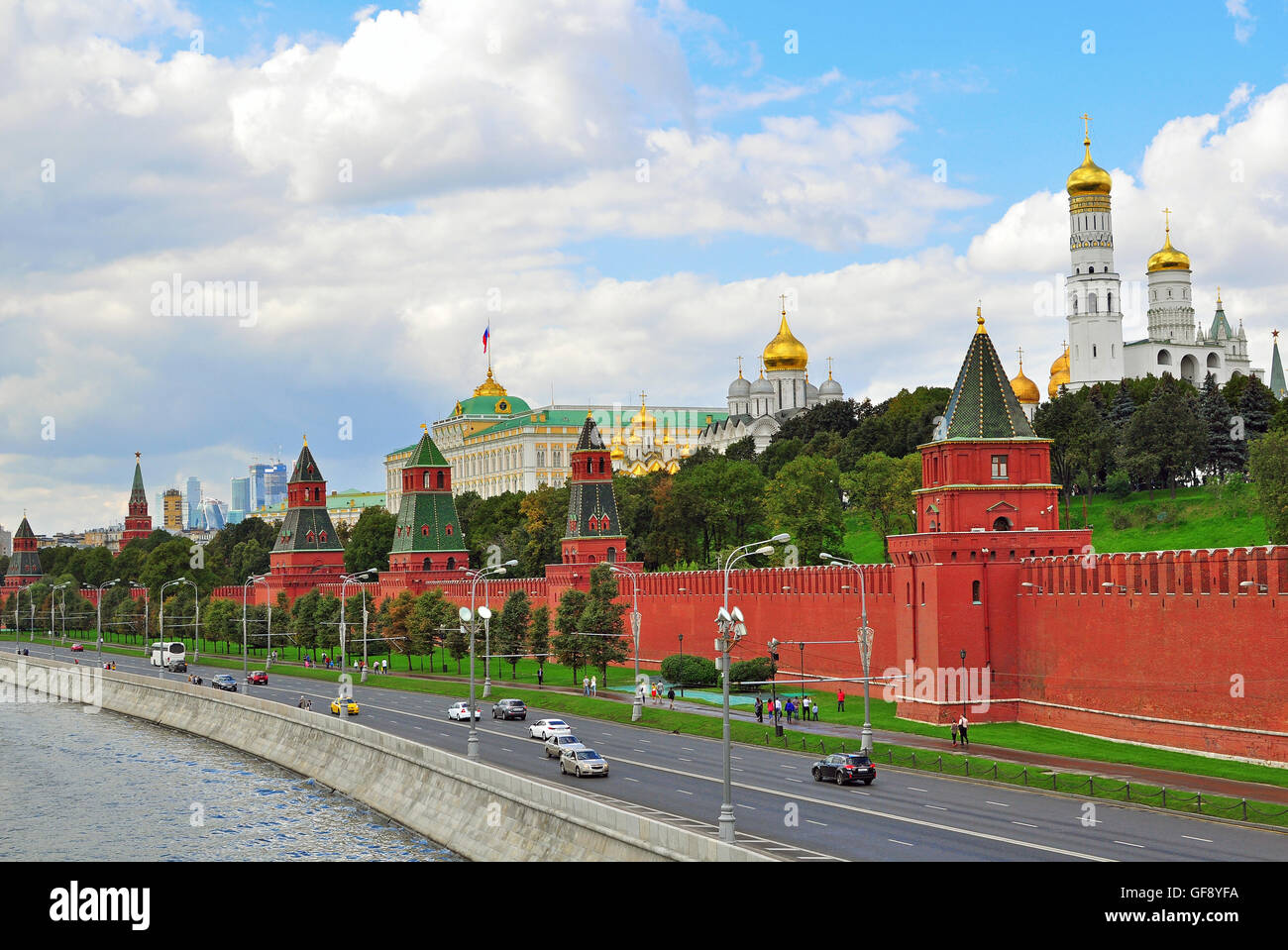 Kremlin city skyline moscow russia hi-res stock photography and images ...
