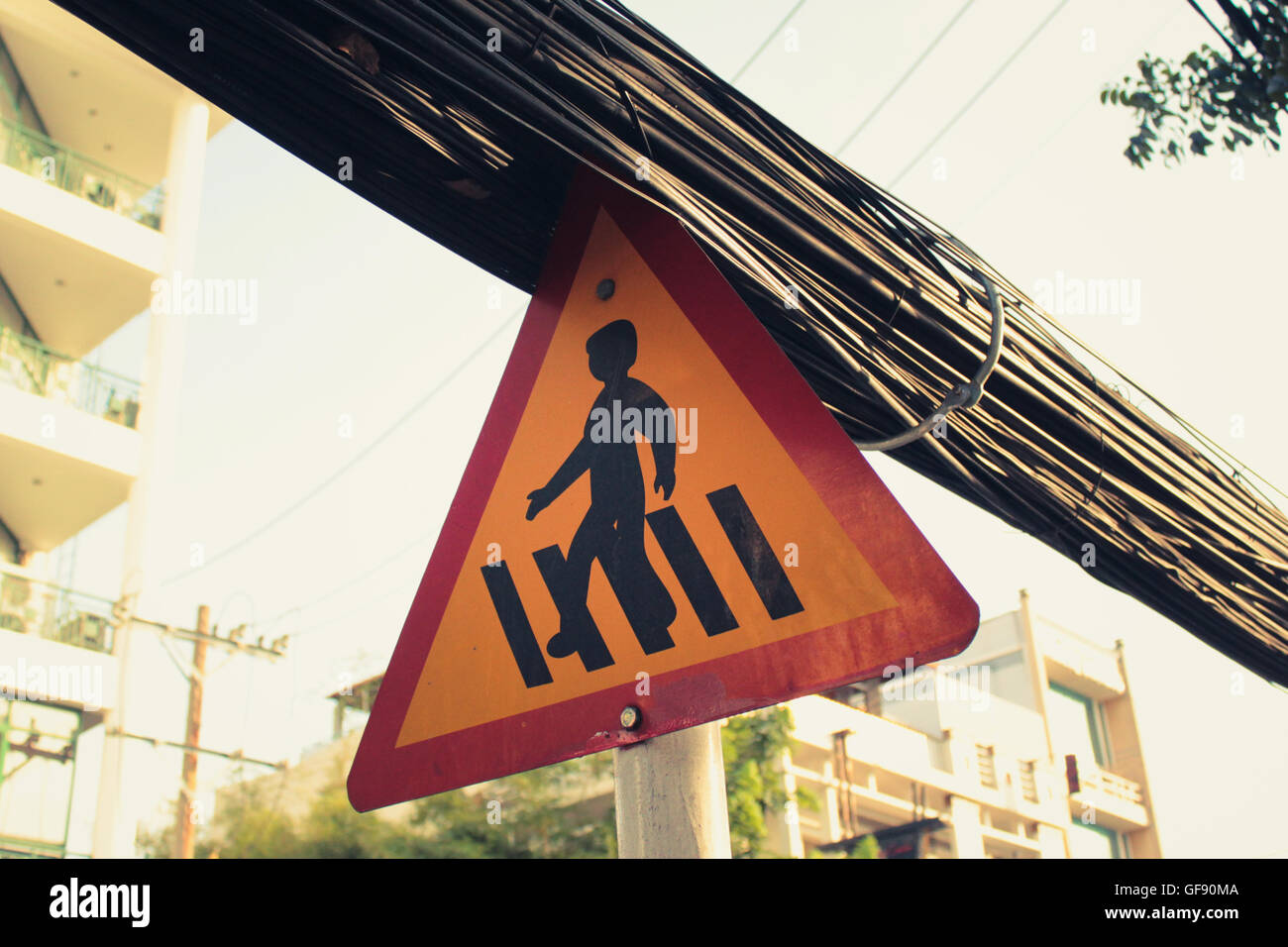 Cable crossing sign hi-res stock photography and images - Alamy