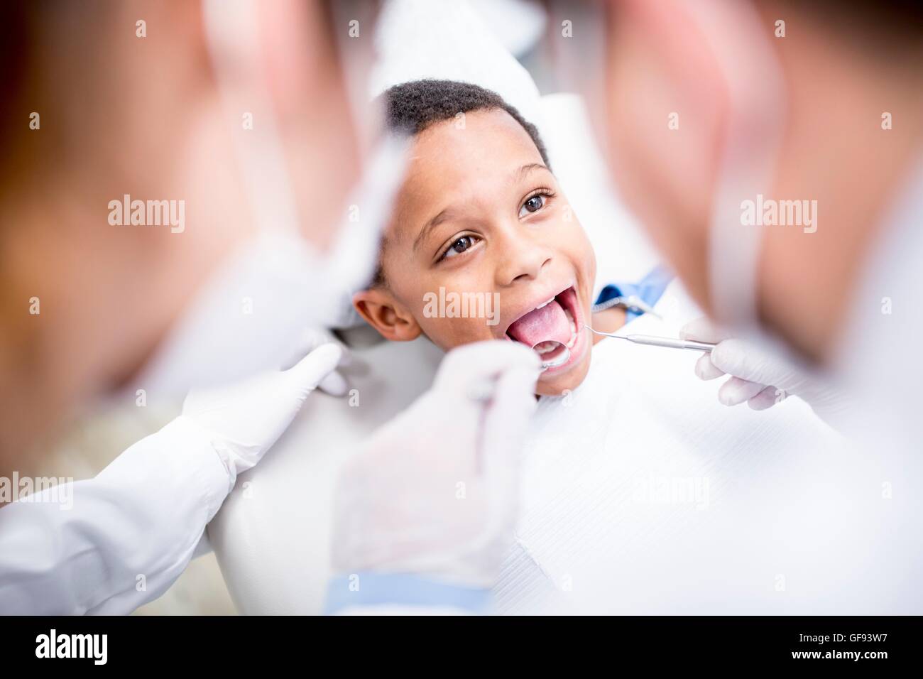 Dentist boy in surgery hi-res stock photography and images - Alamy