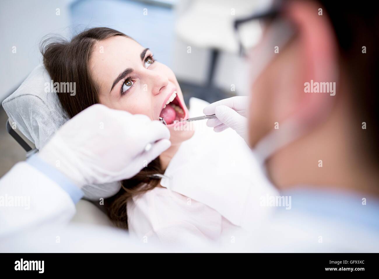 Teeth dentist chair hi-res stock photography and images - Alamy