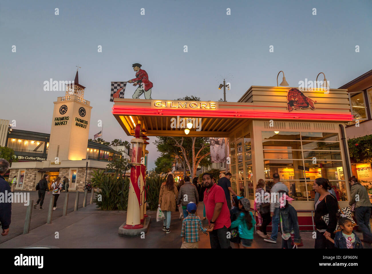 Historic Gilmore Oil Co. gas station at the Farmers Market, Los Angeles ...