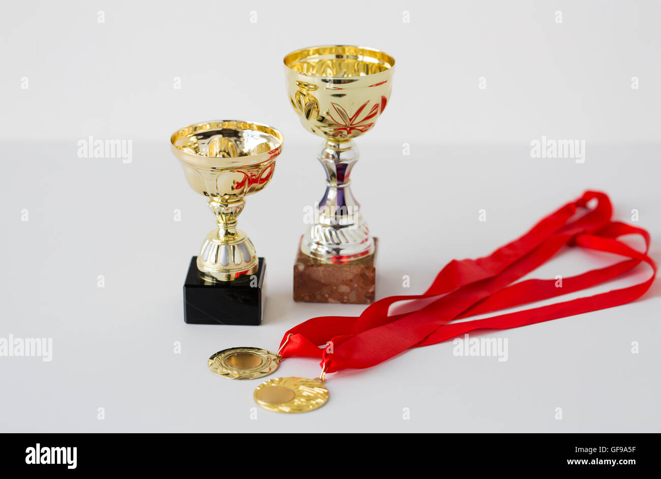 Golden cups and medals hi-res stock photography and images - Alamy