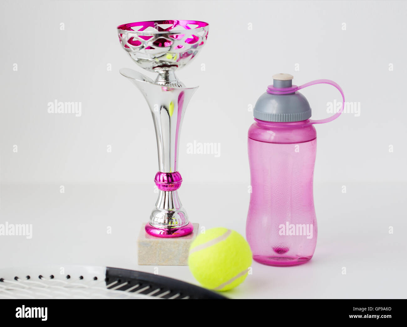 Tennis racket and ball hi-res stock photography and images - Alamy