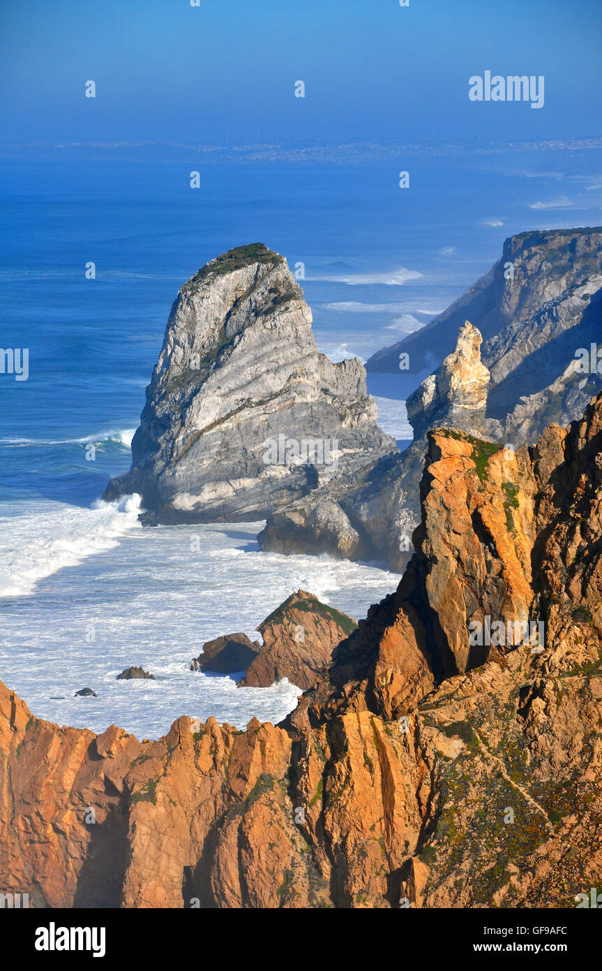 Portugal beach rock hi-res stock photography and images - Alamy