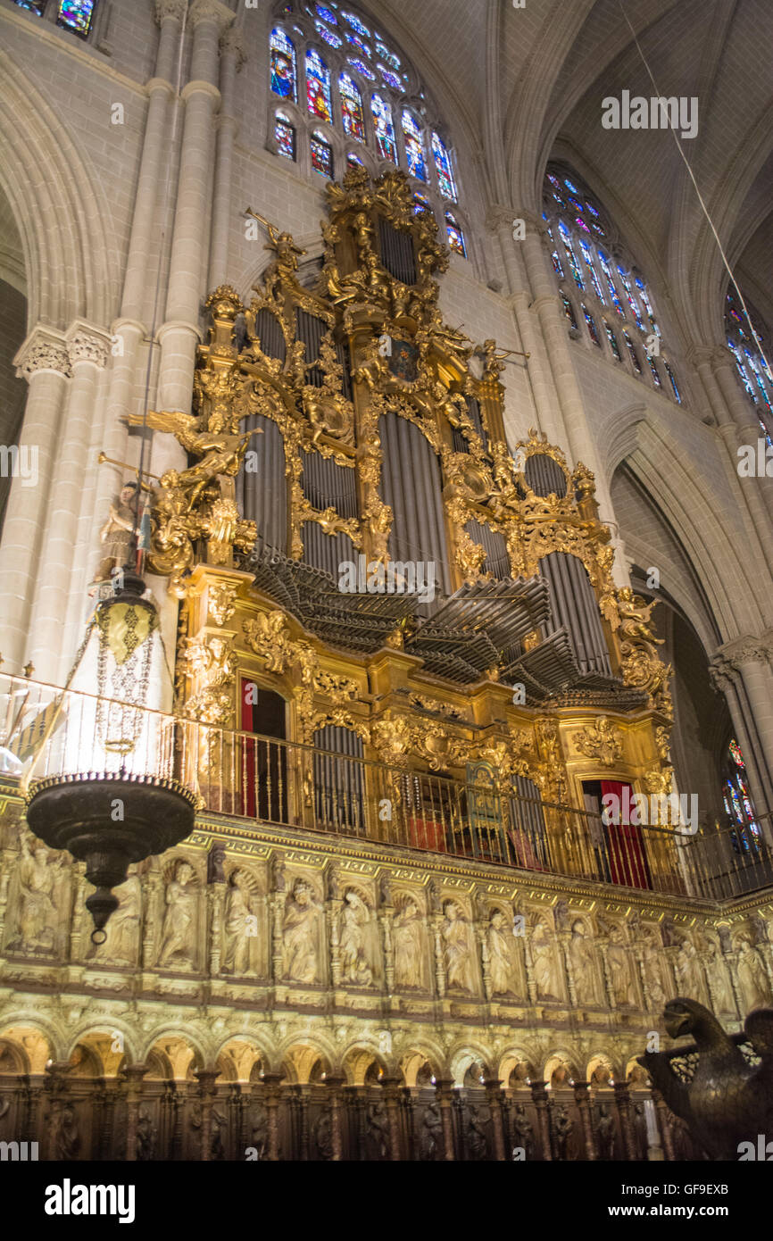 Interior of The Primate Cathedral of Saint Mary of Toledo, Spain Stock ...