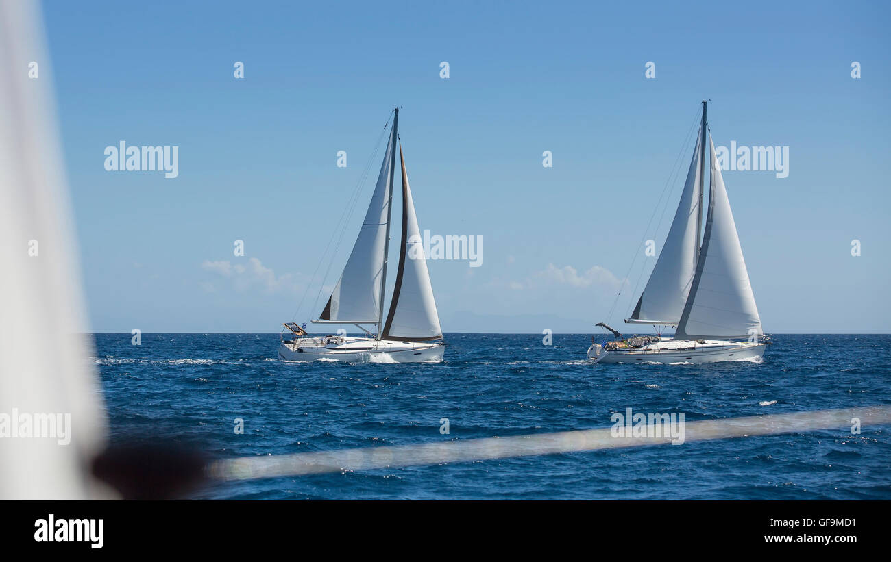 Yachts yachting open water hi-res stock photography and images - Alamy