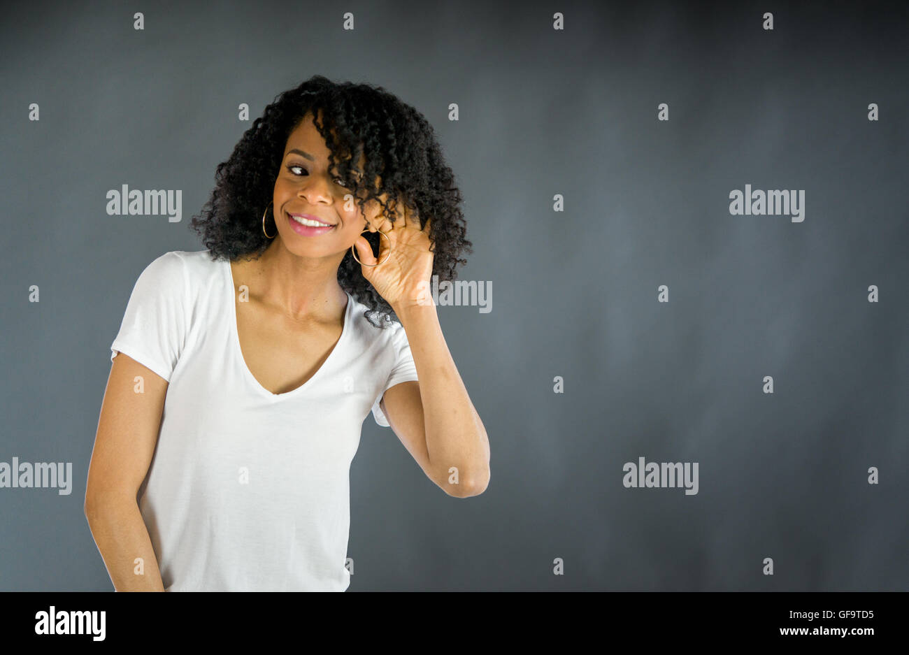 Listen listening hear hearing hi-res stock photography and images - Alamy