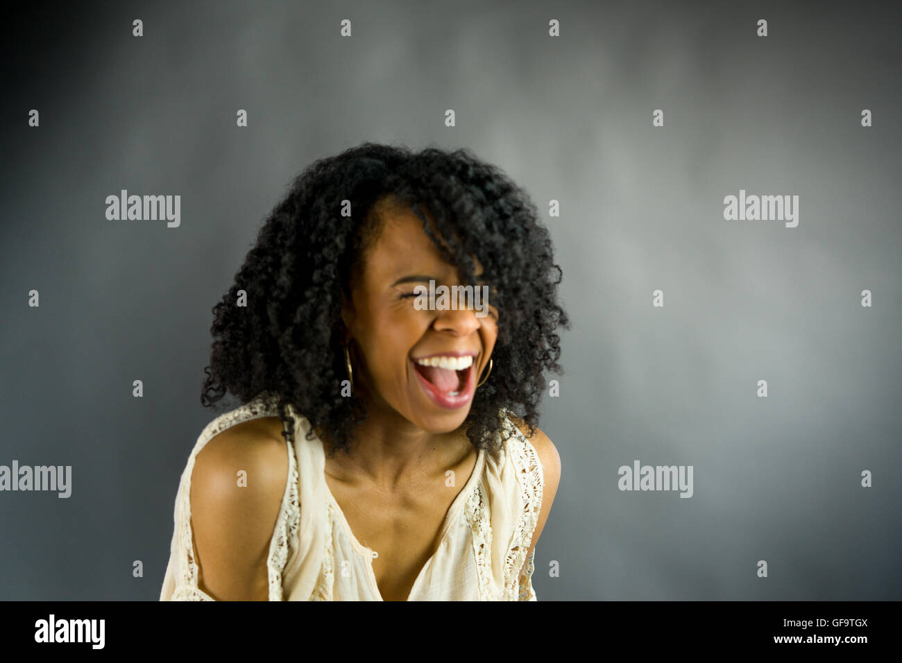 Very loud scream hi-res stock photography and images - Alamy