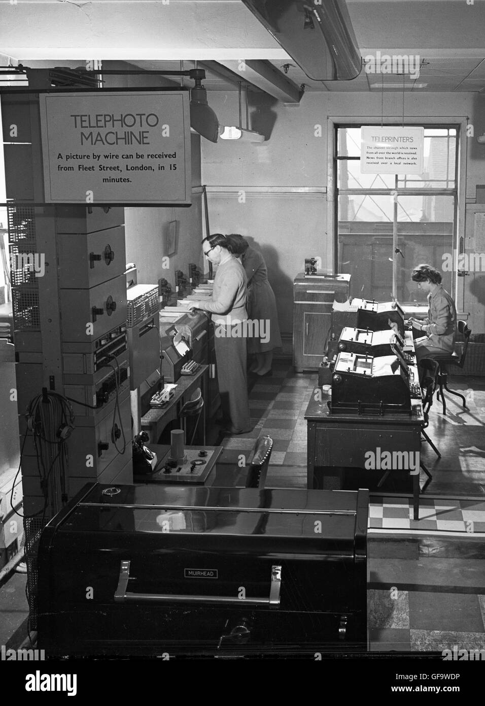 Printing press 1950s hi-res stock photography and images - Alamy