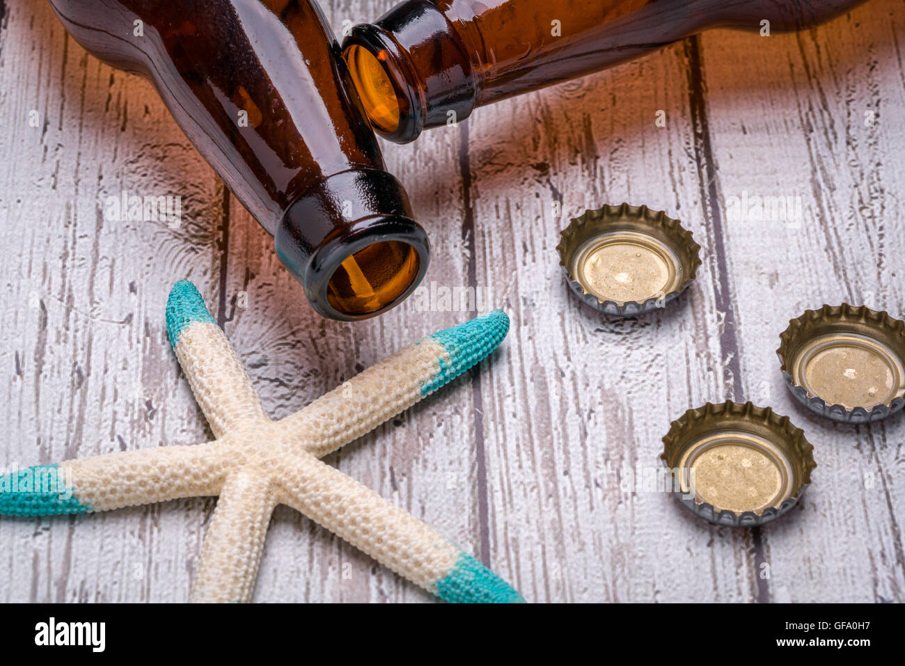 Beer bottle and beach table hi-res stock photography and images - Alamy