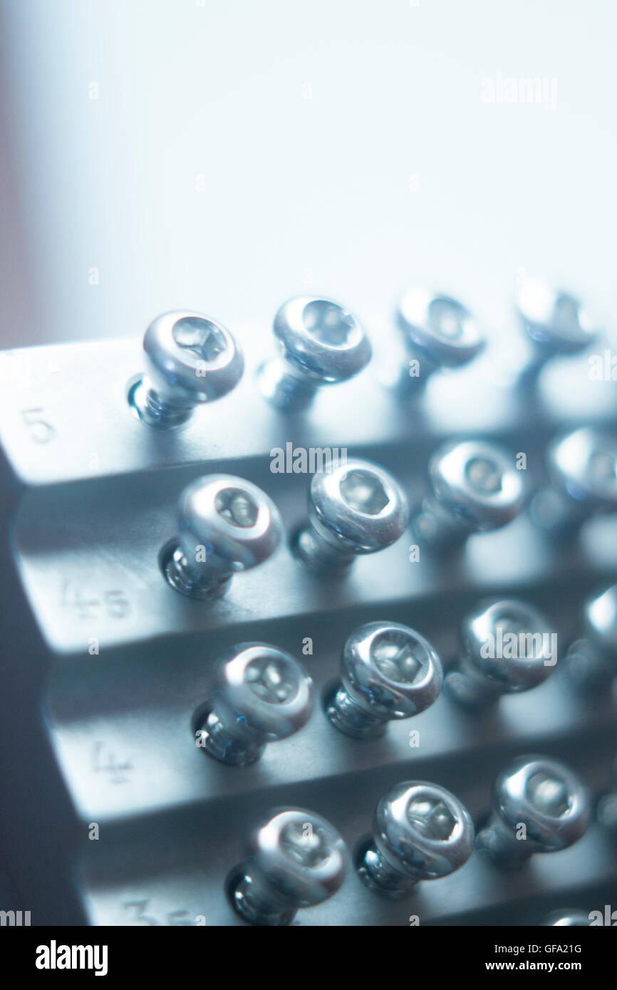 Titanium rack hi-res stock photography and images - Alamy