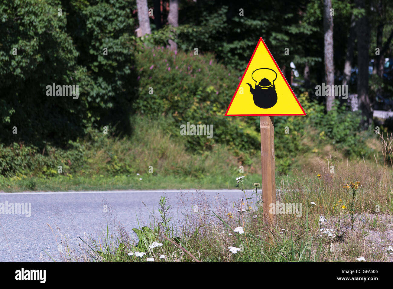 Teapot sign hi-res stock photography and images - Alamy
