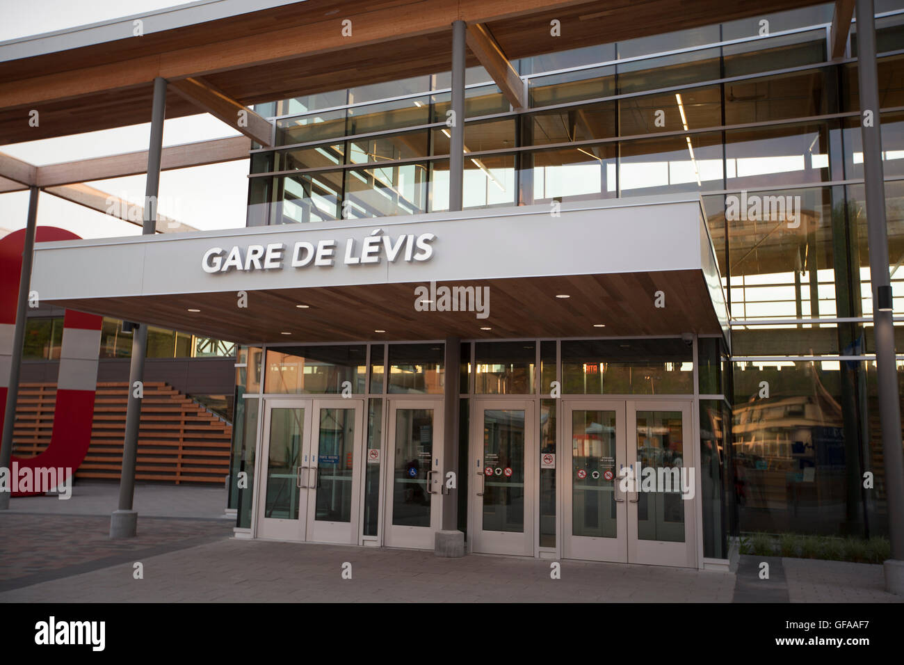 Quebec levis ferry terminal hi-res stock photography and images - Alamy