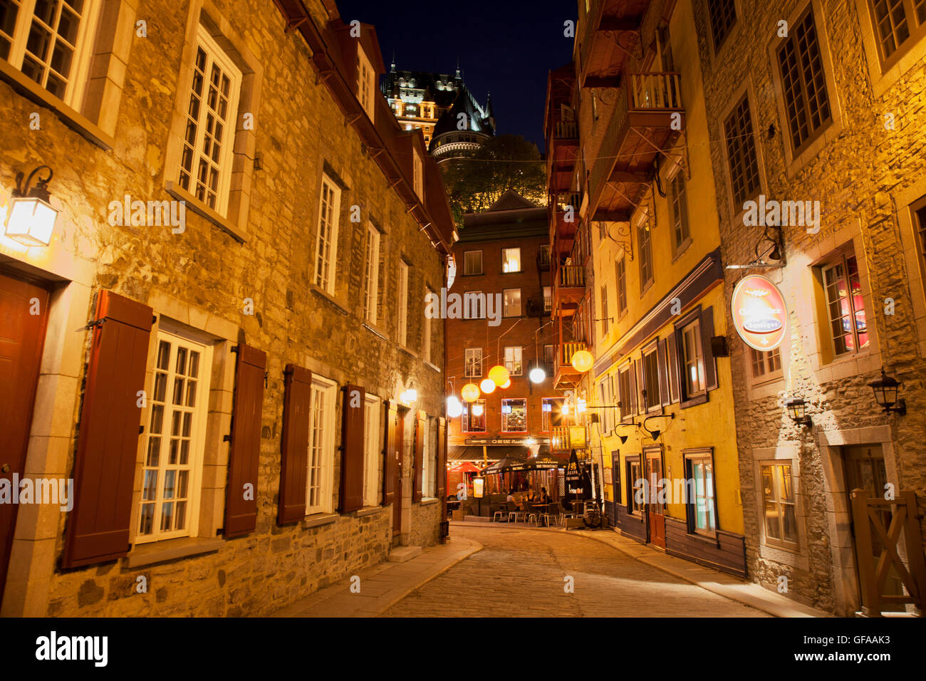 Québec city old town street hi-res stock photography and images - Alamy