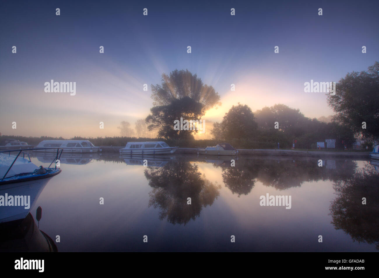 Ludham bridge hi-res stock photography and images - Alamy