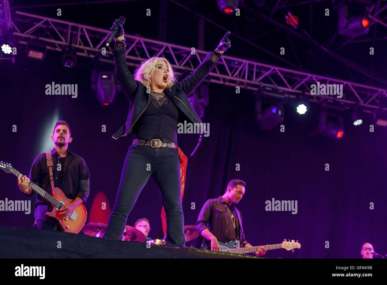 Kim wilde band hi-res stock photography and images - Alamy