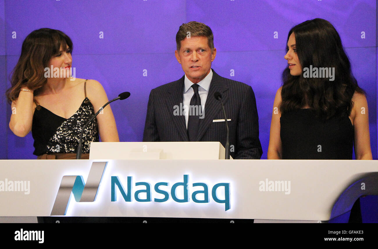 NEW YORK, NY-July 28: Kathryn Hahn, Robert Simonds, Mila Kunis at STX ...