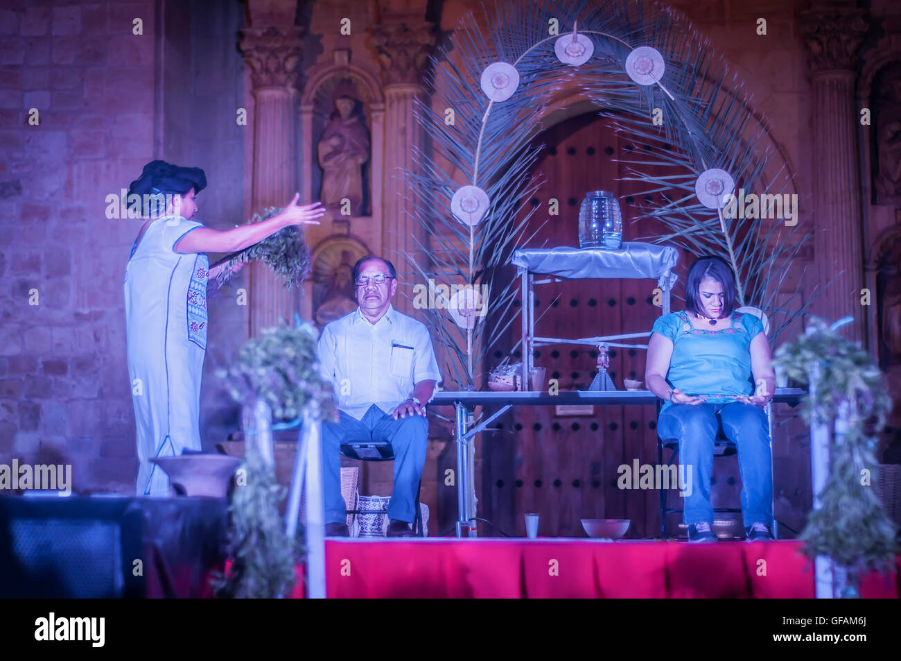 An indigenous performance was celebrated in front of Santo Domingo ...