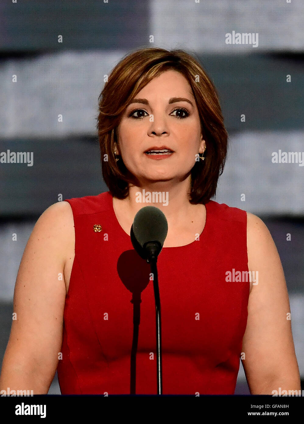 Jamie Dorff, whose husband Patrick Dorff was a US Army helicopter pilot ...