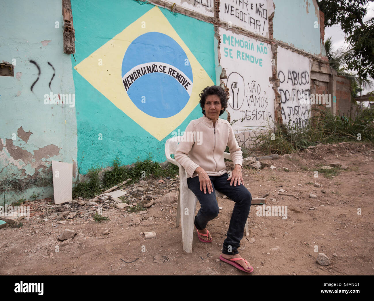 Favela brazil then and now High Resolution Stock Photography and Images ...