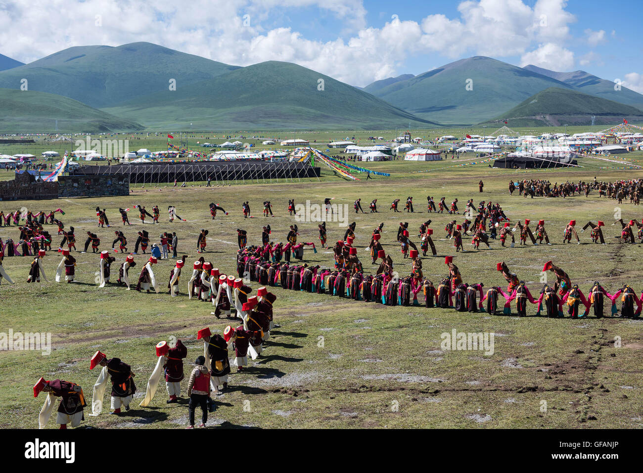Shiqu, China's Sichuan Province. 30th July, 2016. People of the Tibetan ...