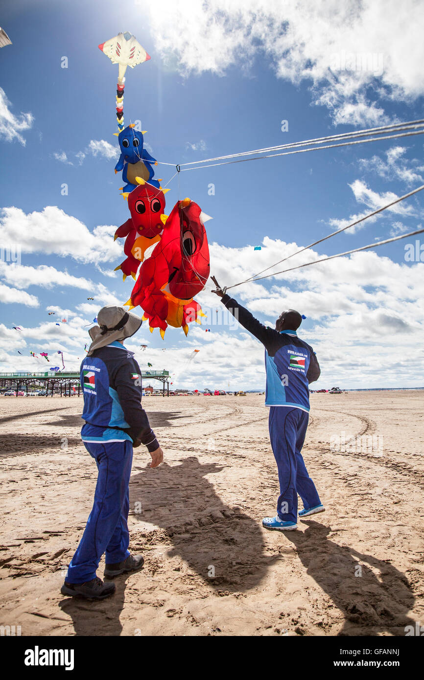 Team kuwait hi-res stock photography and images - Alamy