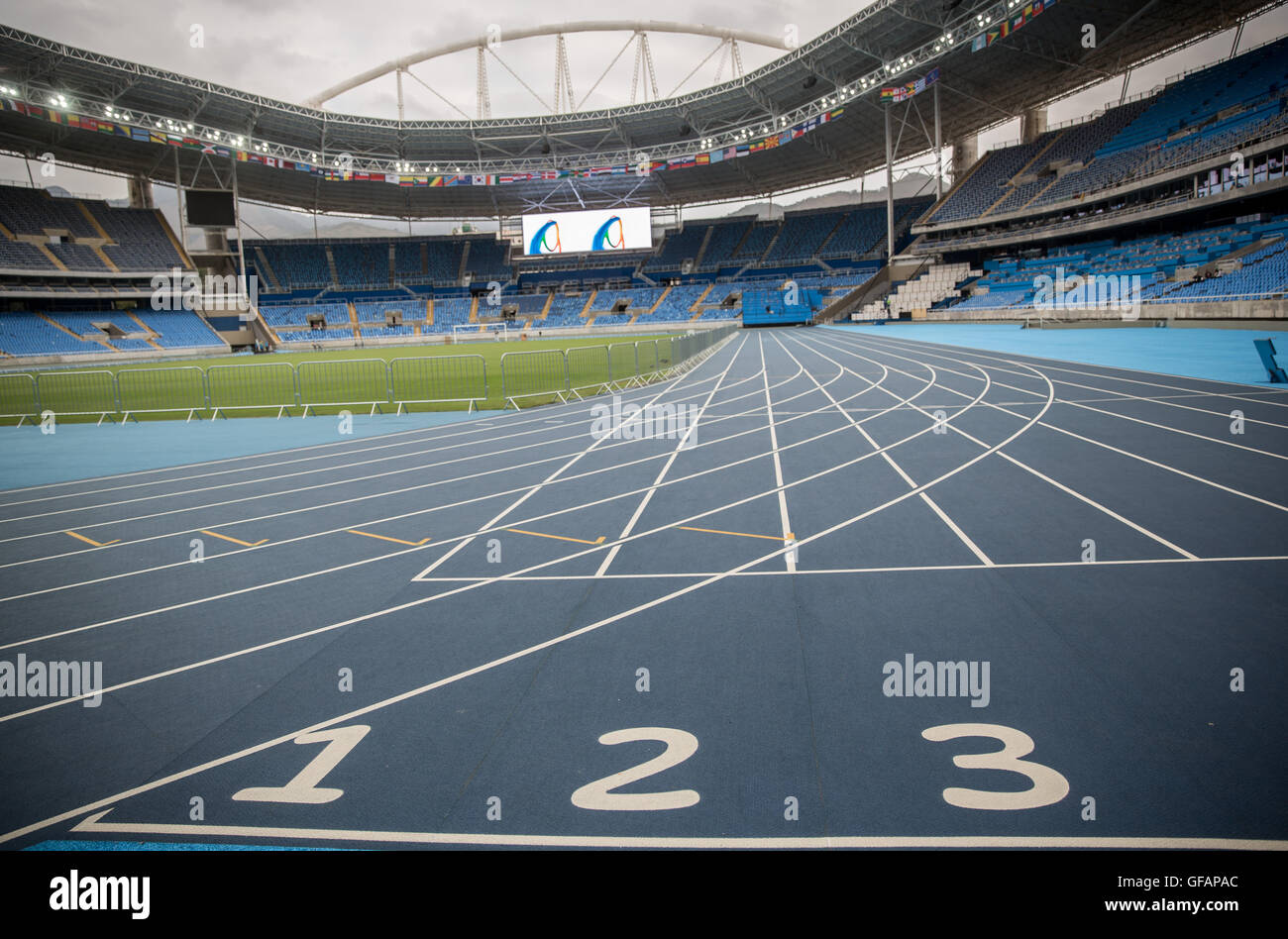 Olympic track hi-res stock photography and images - Alamy
