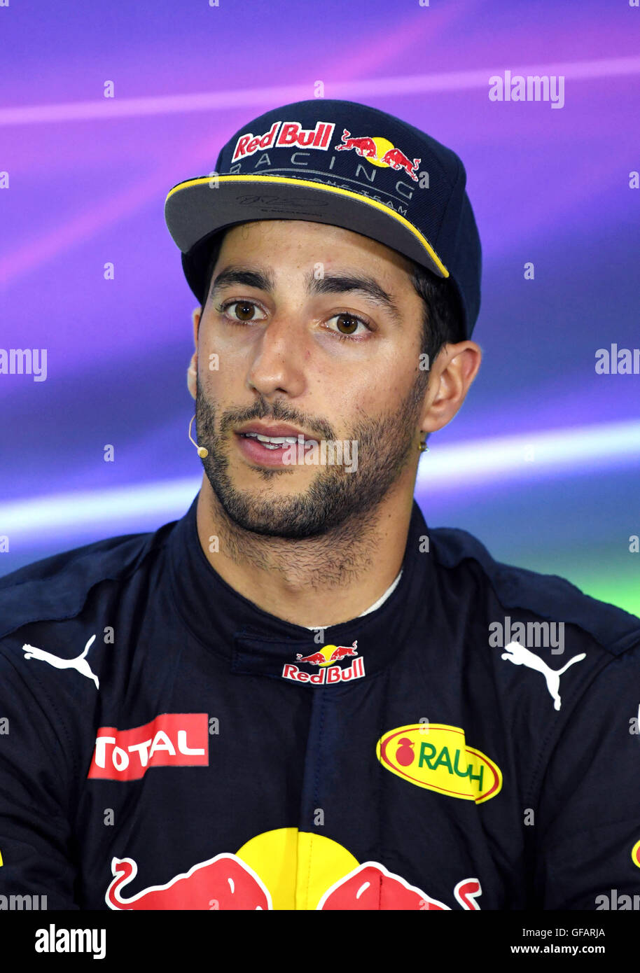 Third place qualifier hi-res stock photography and images - Alamy