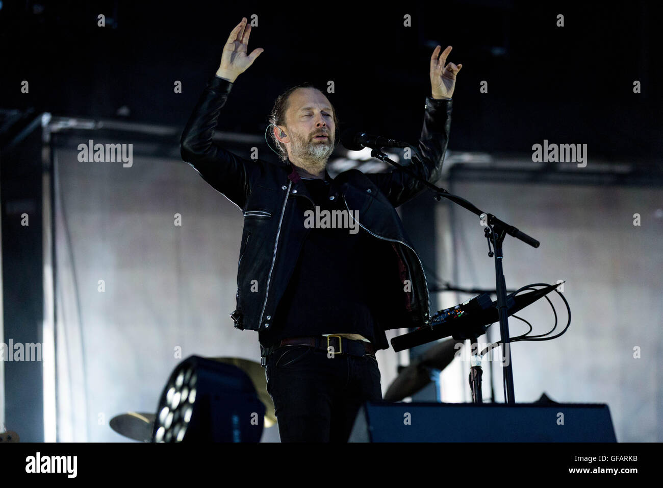 Radiohead park stage hi-res stock photography and images - Alamy