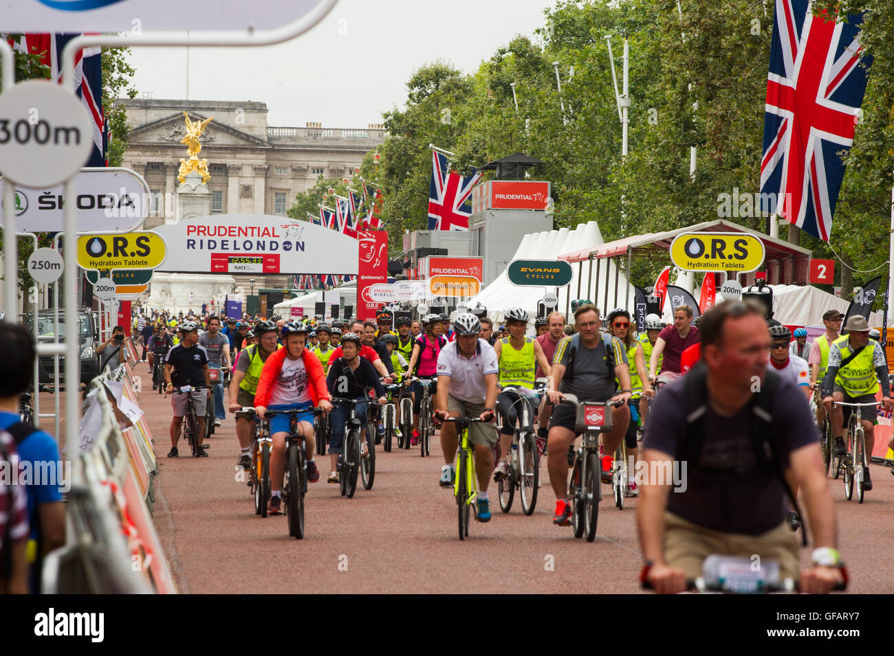 Ride london freecycle hi-res stock photography and images - Alamy