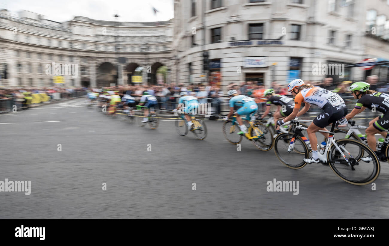 London, UK. 30 July 2016. Elite women take part in the Classique cycle ...