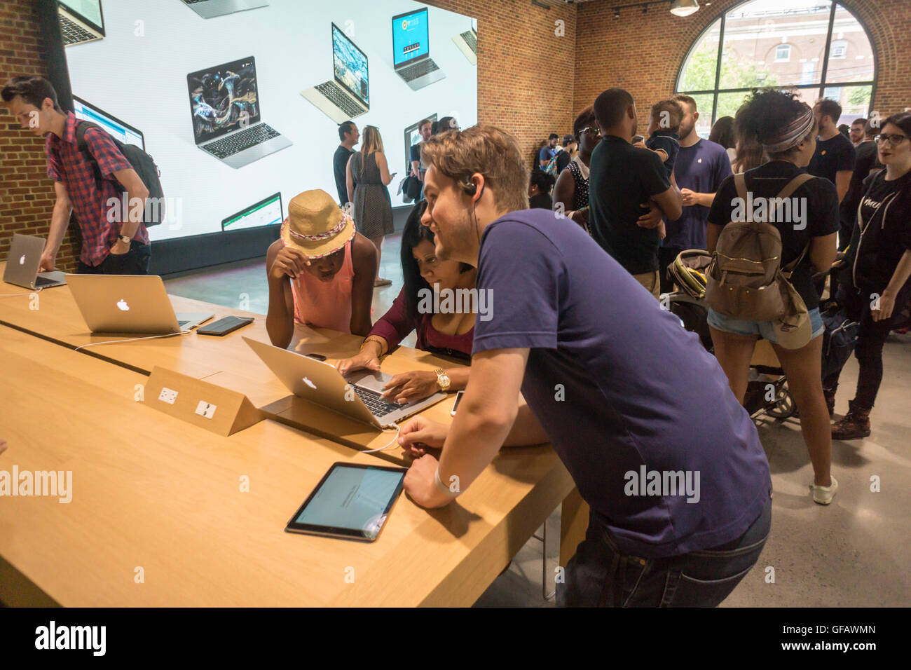 Apple enthusiasts descend on Williamsburg, Brooklyn in New York for the ...
