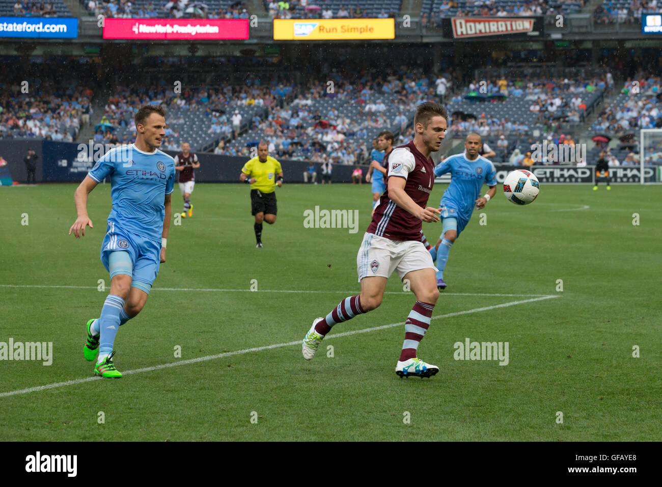 Kevin doyle football hi-res stock photography and images - Alamy
