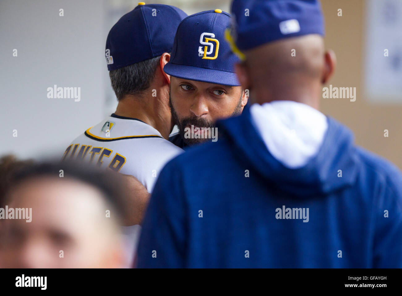 San diego padres cincinnati reds hi-res stock photography and images ...