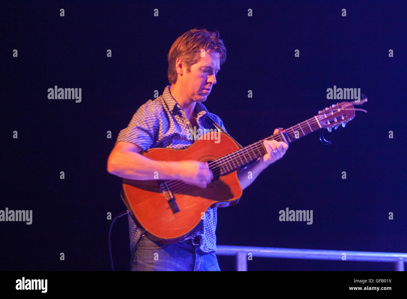 Sharon shannon folk hi-res stock photography and images - Alamy