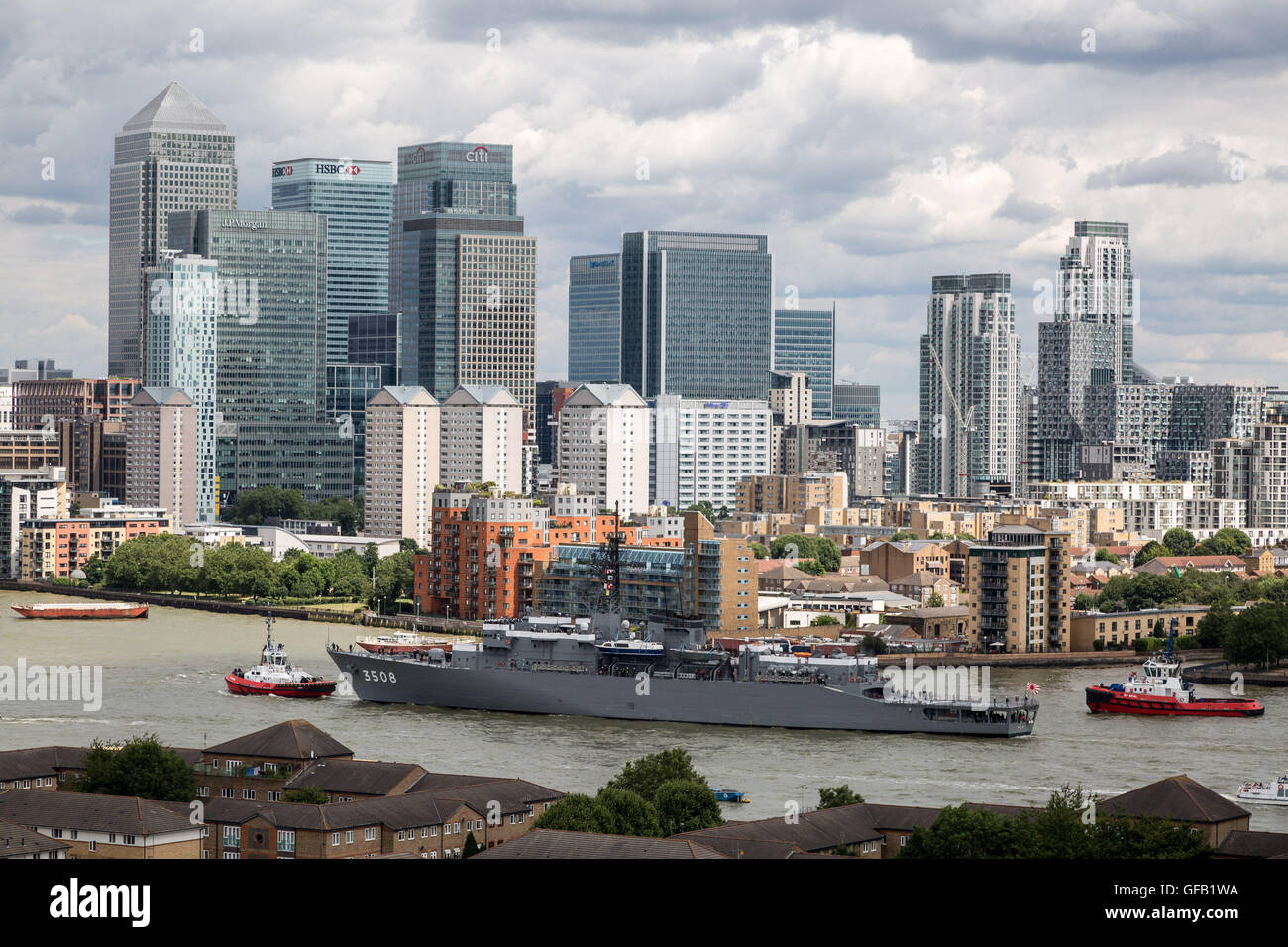 London, UK. 31st July, 2016. Japanese ship JDS Kashima (TV-3508) of the ...