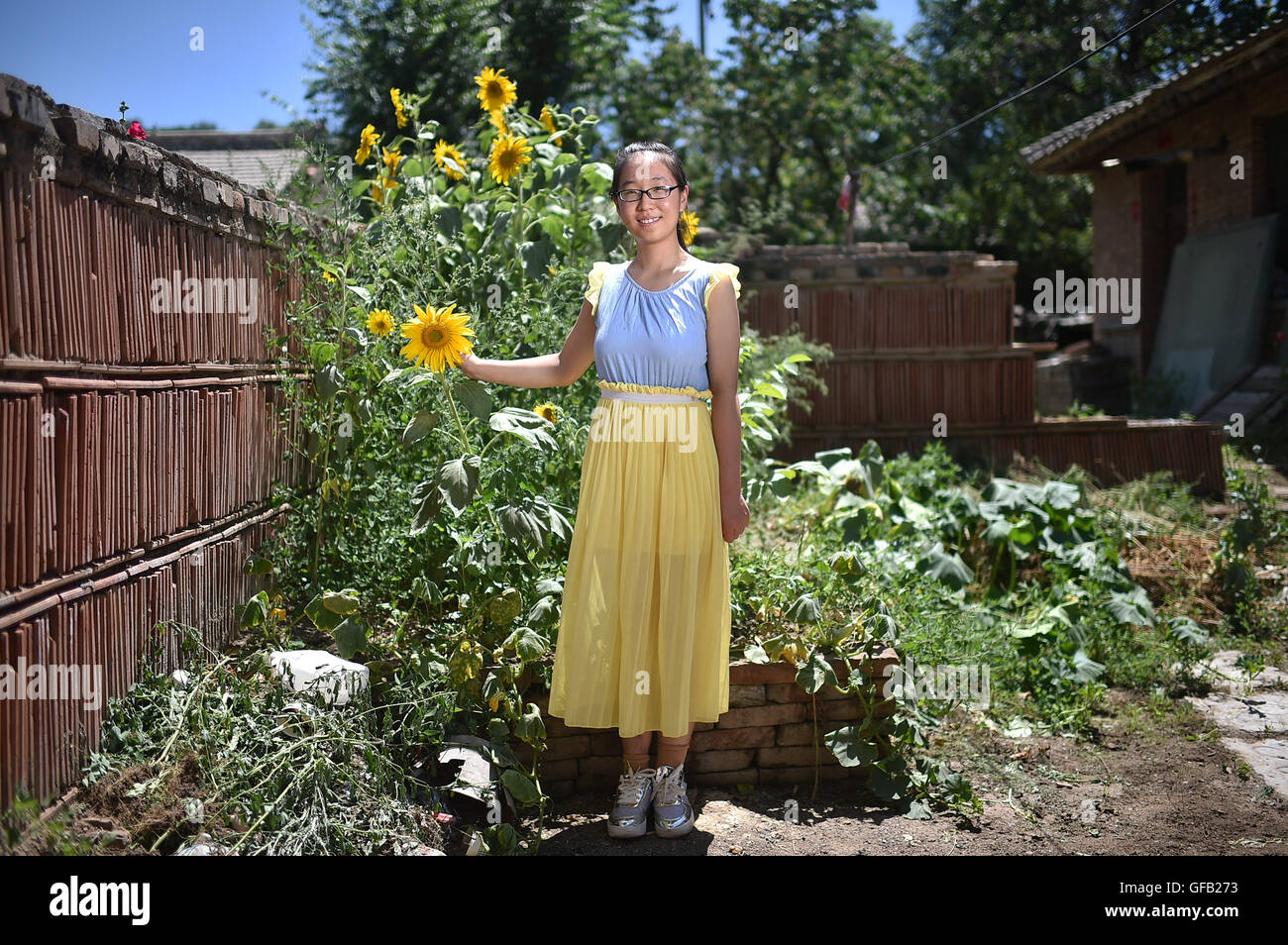 Defect reduction hi-res stock photography and images - Alamy