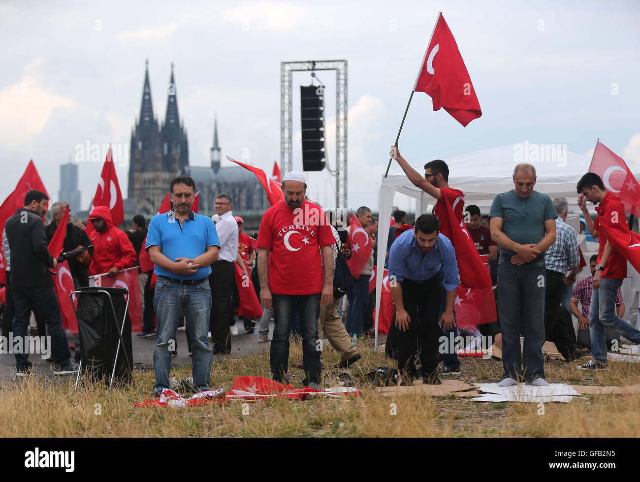 Cologne, Germany. 31st July, 2016. People with the Turkish flag are at ...