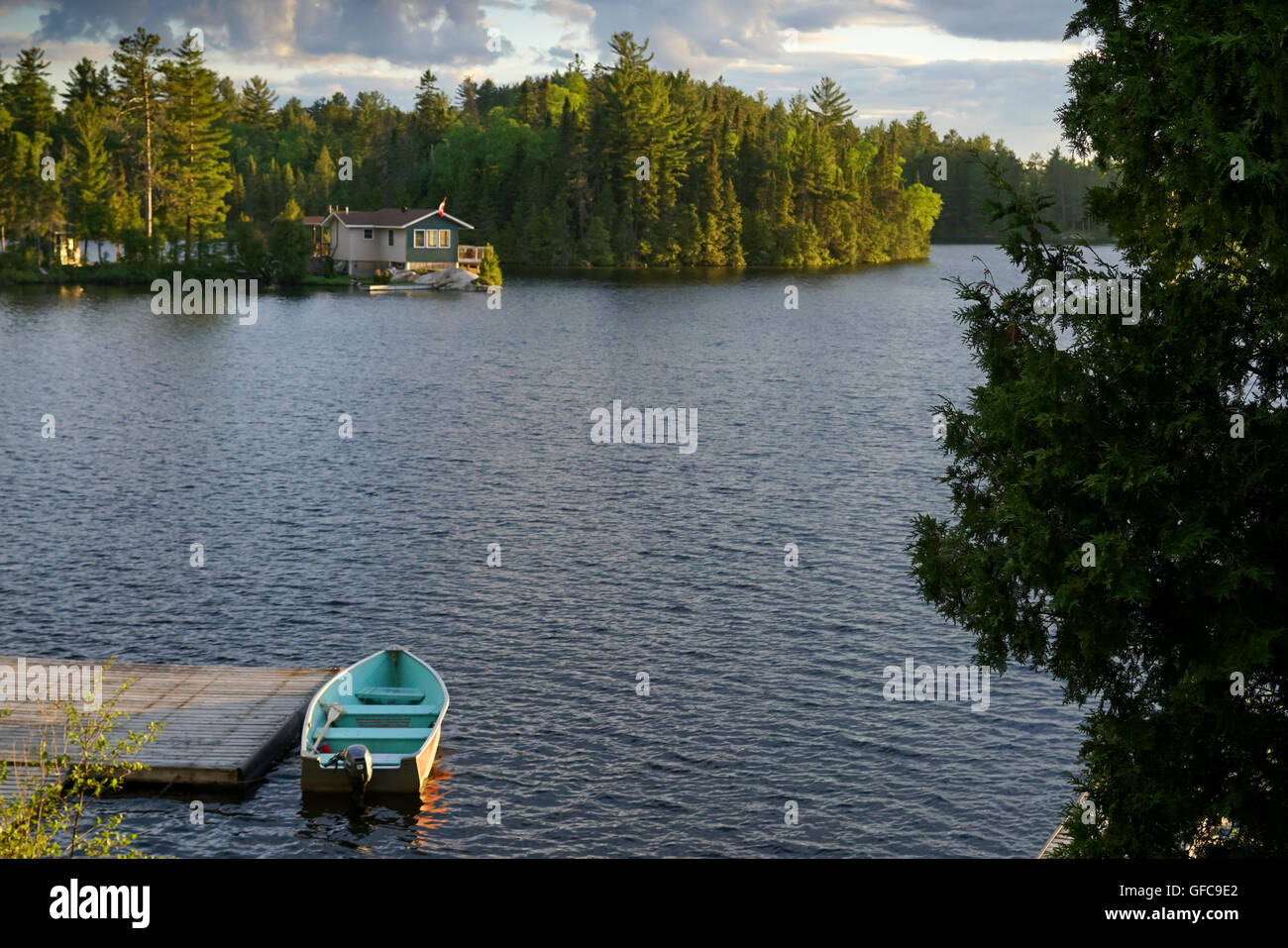 Canada dock hi-res stock photography and images - Alamy