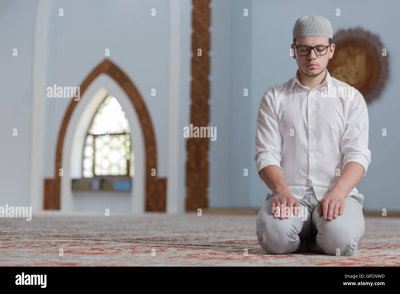 Muslim Praying In Mosque Stock Photo - Alamy