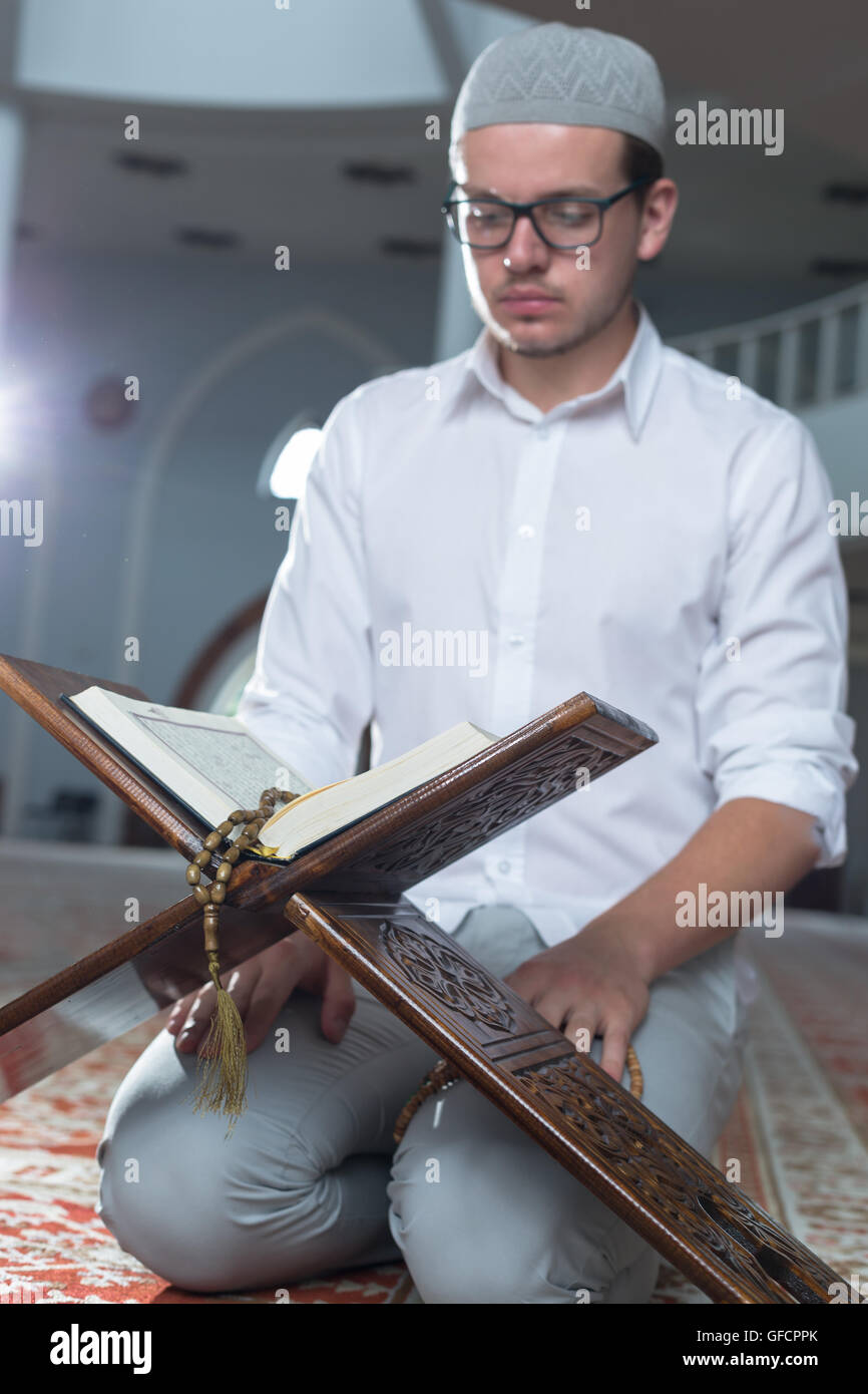 Muslim Praying In Mosque Stock Photo - Alamy