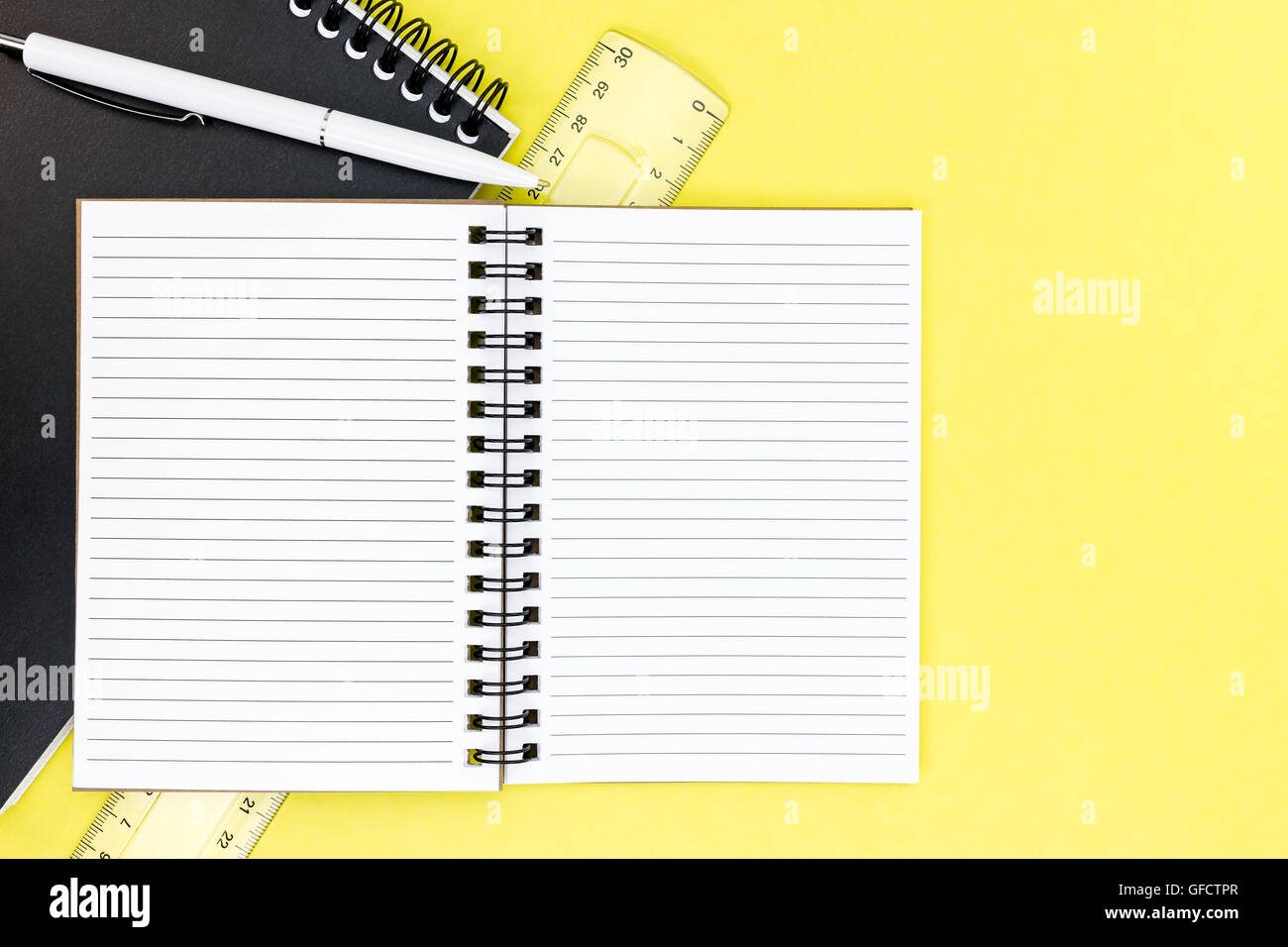 Office notepad hi-res stock photography and images - Alamy