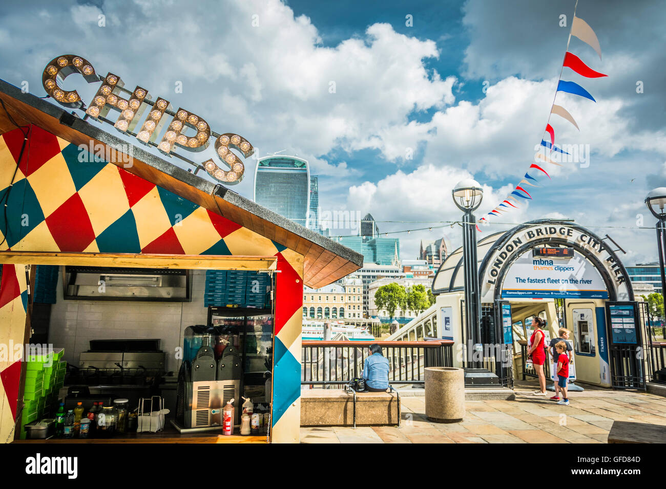 Fish chips signage hi-res stock photography and images - Alamy