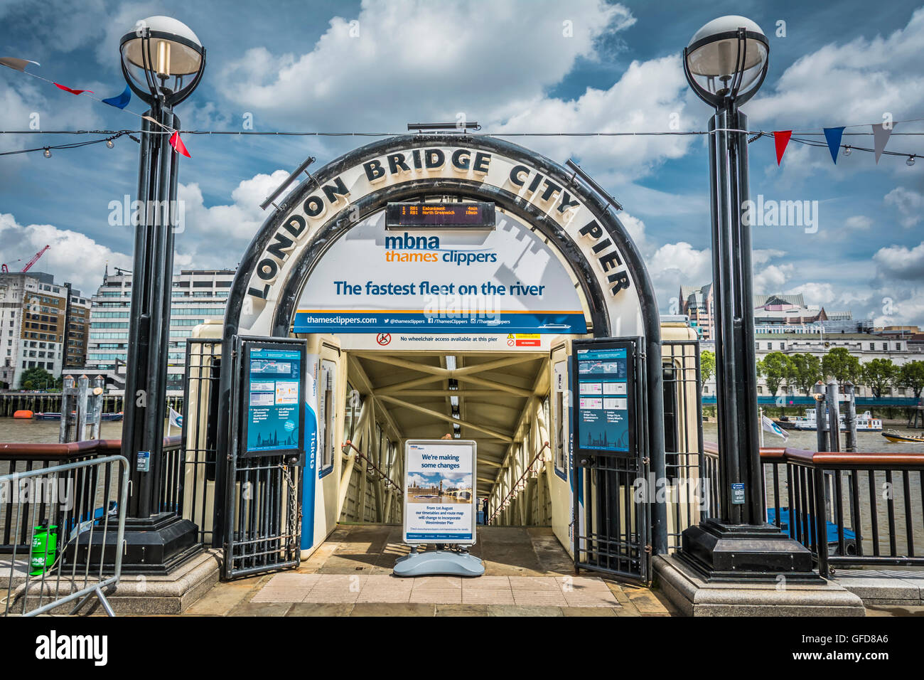 Blue point oyster hi-res stock photography and images - Alamy