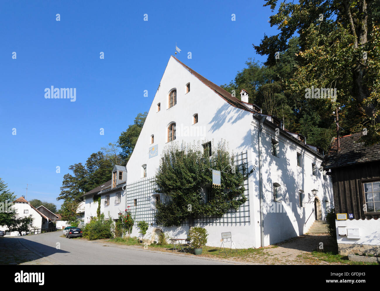 Restaurant schlosstaverne hi-res stock photography and images - Alamy