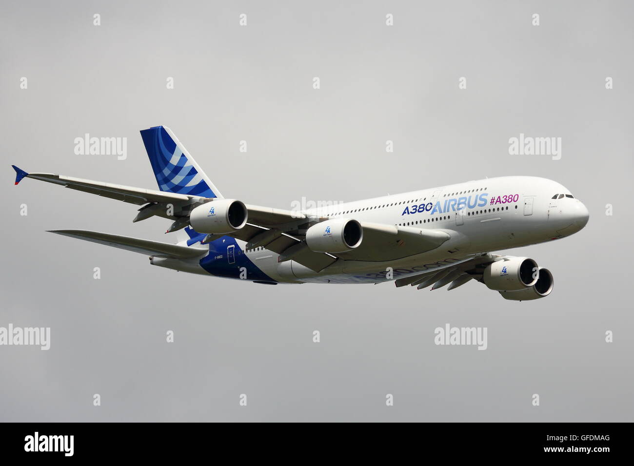 The Airbus A380 F-WWDD displayed its impressive maneuverability at the ...